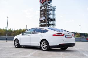 White Ford Mondeo 2016 in Vilnius, with an engine capacity of 1.50 L and mileage of 166 thousand km for 8900 €, photo 7 on AUTOMOTO.COM.LV