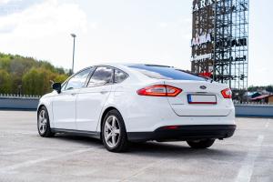 White Ford Mondeo 2016 in Vilnius, with an engine capacity of 1.50 L and mileage of 166 thousand km for 8900 €, photo 12 on AUTOMOTO.COM.LV