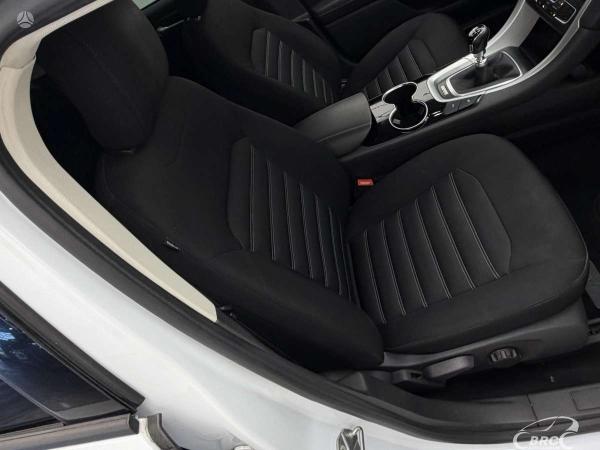 Balts Ford Mondeo 2016 Viļņa, ar dzinēja tilpumu 1.50 L un nobraukumu 171 tūkst. km par 7900 €, foto 6 vietnē AUTOMOTO.COM.LV