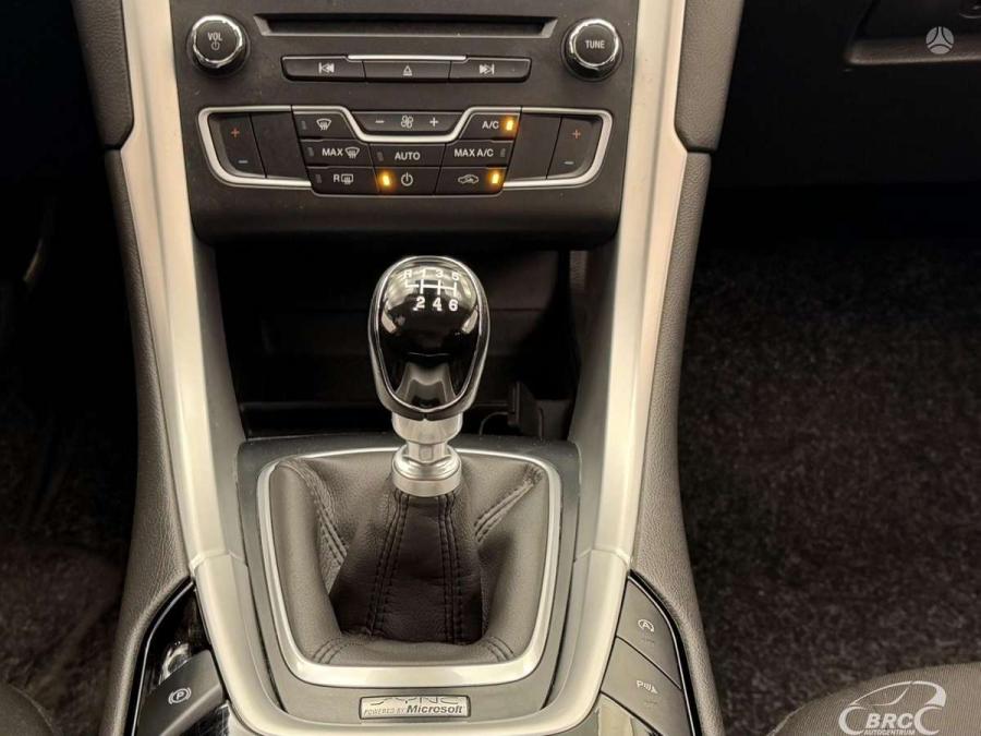 White Ford Mondeo 2016 in Vilnius, with an engine capacity of 1.50 L and mileage of 171 thousand km for 7900 €, photo 19 on AUTOMOTO.COM.LV