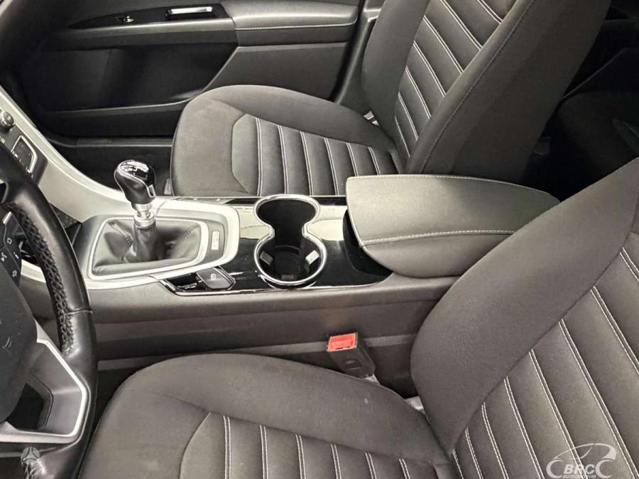 White Ford Mondeo 2016 in Vilnius, with an engine capacity of 1.50 L and mileage of 171 thousand km for 7900 €, photo 26 on AUTOMOTO.COM.LV