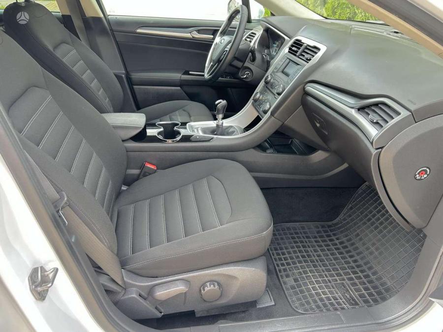 Balts Ford Mondeo 2016 Kretinga, ar dzinēja tilpumu 1.50 L un nobraukumu 266 tūkst. km par 5950 €, foto 13 vietnē AUTOMOTO.COM.LV