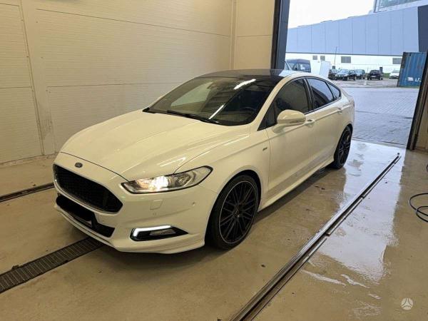 White Ford Mondeo 2017 in Kaunas, with an engine capacity of 2.00 L and mileage of 220 thousand km for 10950 €, photo 5 on AUTOMOTO.COM.LV