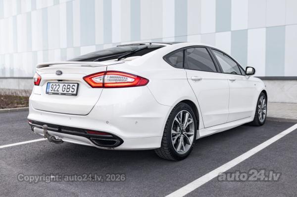 White Ford Mondeo 2017 in Tallinn, with an engine capacity of 2.00 L and mileage of 359 thousand km for 7990 €, photo 6 on AUTOMOTO.COM.LV