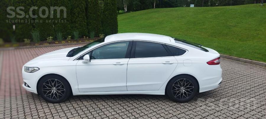 White Ford Mondeo 2017 in Madona, with an engine capacity of 2.00 L and mileage of 276 thousand km for 6800 €, photo 3 on AUTOMOTO.COM.LV