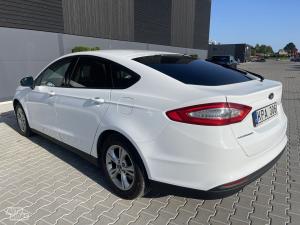 White Ford Mondeo 2018 in Siauliai, with an engine capacity of 2.00 L and mileage of 200 thousand km for 7150 €, photo 3 on AUTOMOTO.COM.LV