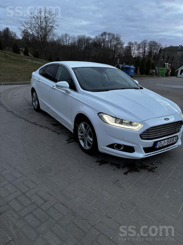White Ford Mondeo 2018 in Rezekne, with an engine capacity of 2.00 L and mileage of 345 thousand km for 7999 €, photo 2 on AUTOMOTO.COM.LV