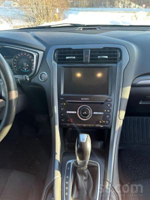 Balts Ford Mondeo 2018 Rēzekne, ar dzinēja tilpumu 2.00 L un nobraukumu 345 tūkst. km par 7999 €, foto 9 vietnē AUTOMOTO.COM.LV