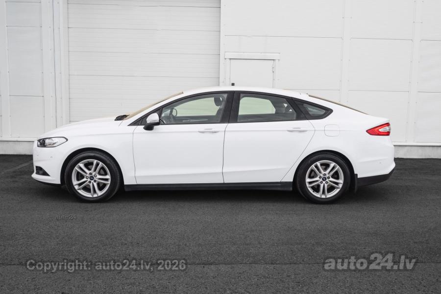 Balts Ford Mondeo 2018 Tallina, ar dzinēja tilpumu 2.00 L un nobraukumu 278 tūkst. km par 7599 €, foto 6 vietnē AUTOMOTO.COM.LV