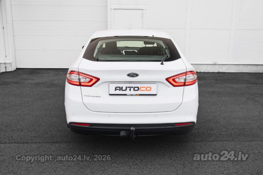 Balts Ford Mondeo 2018 Tallina, ar dzinēja tilpumu 2.00 L un nobraukumu 278 tūkst. km par 7599 €, foto 8 vietnē AUTOMOTO.COM.LV