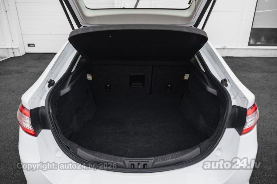 Balts Ford Mondeo 2018 Tallina, ar dzinēja tilpumu 2.00 L un nobraukumu 278 tūkst. km par 7599 €, foto 13 vietnē AUTOMOTO.COM.LV
