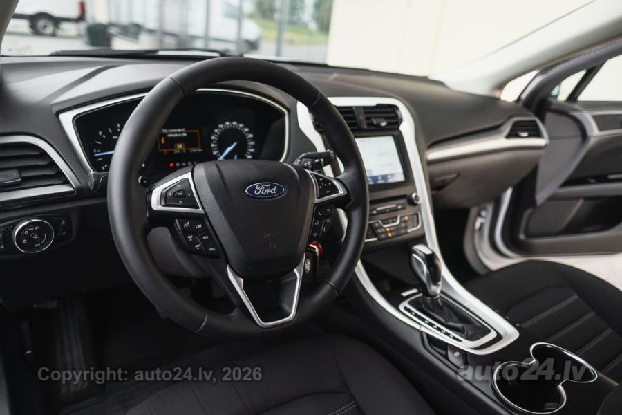 Balts Ford Mondeo 2018 Tallina, ar dzinēja tilpumu 2.00 L un nobraukumu 278 tūkst. km par 7599 €, foto 16 vietnē AUTOMOTO.COM.LV