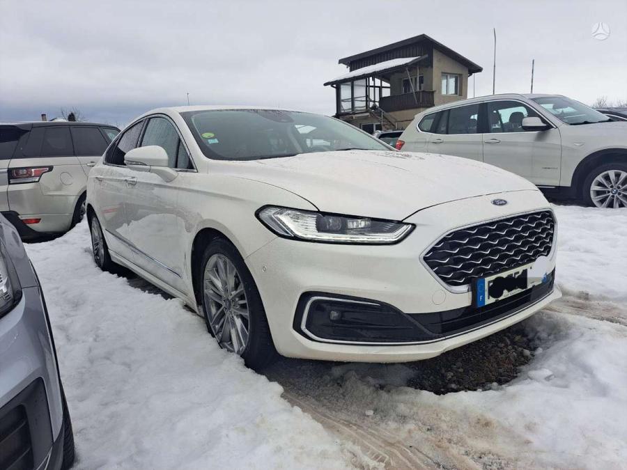 Balts Ford Mondeo 2019 Tauragė, ar dzinēja tilpumu 2.00 L un nobraukumu 283 tūkst. km par 10500 €, foto 2 vietnē AUTOMOTO.COM.LV