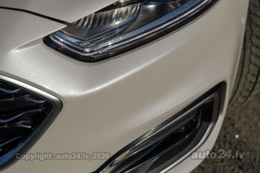 White Ford Mondeo 2019 in Tallinn, with an engine capacity of 2.00 L and mileage of 84 thousand km for 18800 €, photo 6 on AUTOMOTO.COM.LV