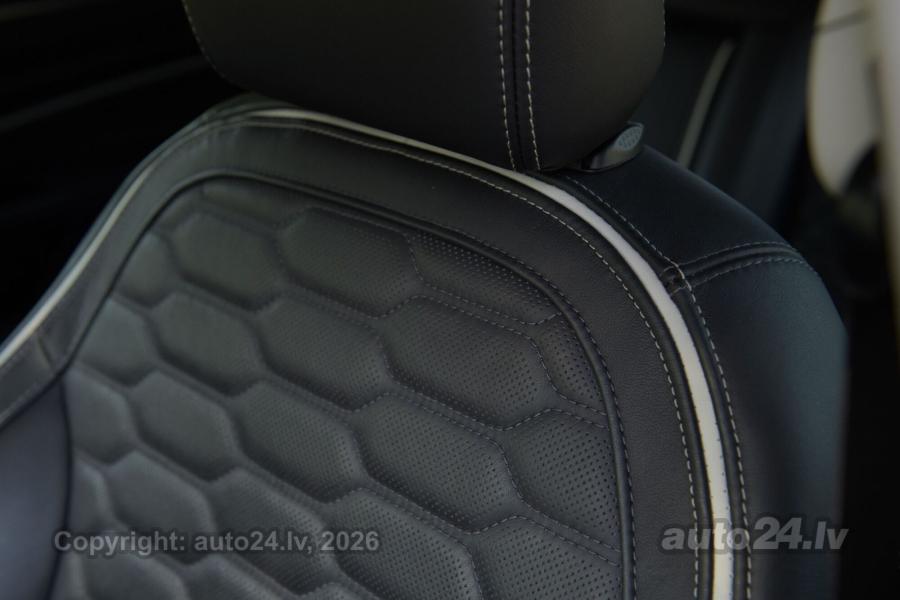 White Ford Mondeo 2019 in Tallinn, with an engine capacity of 2.00 L and mileage of 84 thousand km for 18800 €, photo 15 on AUTOMOTO.COM.LV