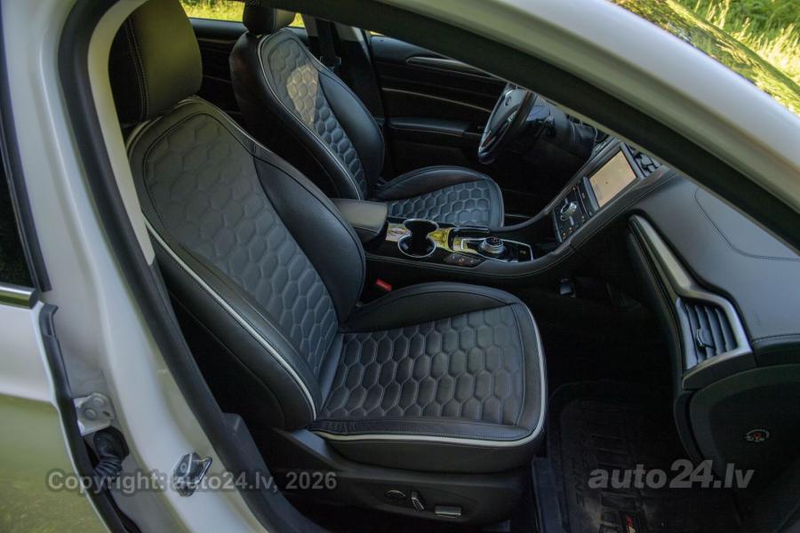 White Ford Mondeo 2019 in Tallinn, with an engine capacity of 2.00 L and mileage of 84 thousand km for 18800 €, photo 16 on AUTOMOTO.COM.LV