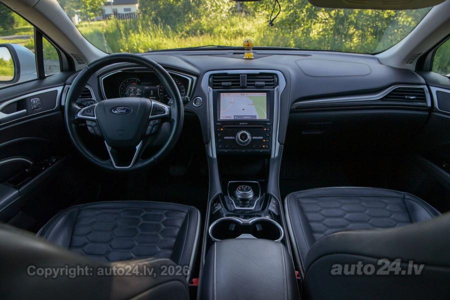 White Ford Mondeo 2019 in Tallinn, with an engine capacity of 2.00 L and mileage of 84 thousand km for 18800 €, photo 19 on AUTOMOTO.COM.LV