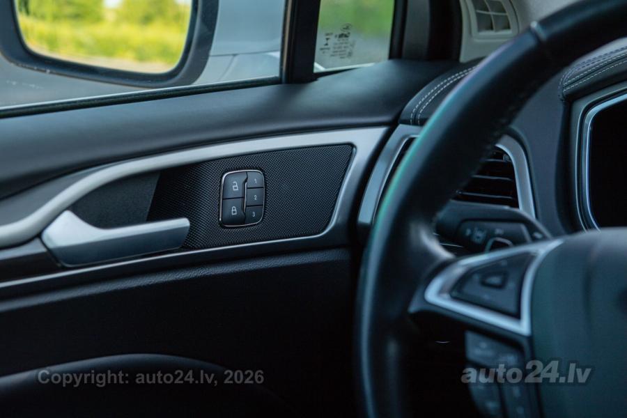 White Ford Mondeo 2019 in Tallinn, with an engine capacity of 2.00 L and mileage of 84 thousand km for 18800 €, photo 20 on AUTOMOTO.COM.LV