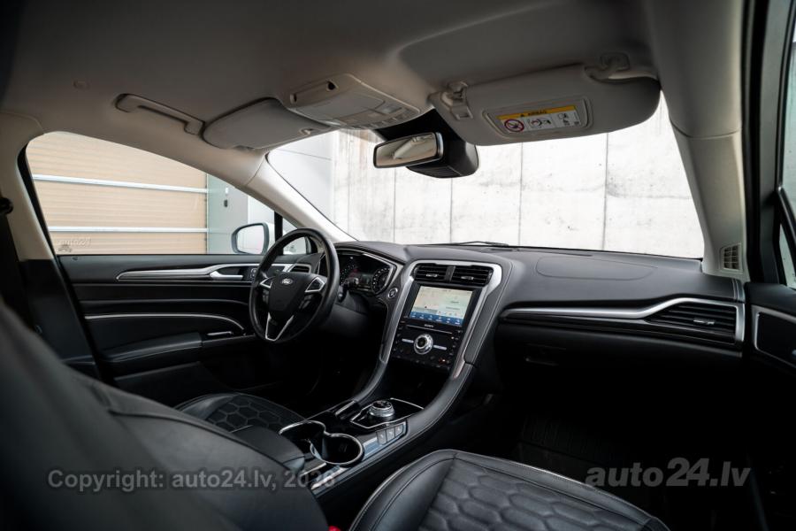 Balts Ford Mondeo 2019 Tartu, ar dzinēja tilpumu 2.00 L un nobraukumu 84 tūkst. km par 18900 €, foto 4 vietnē AUTOMOTO.COM.LV