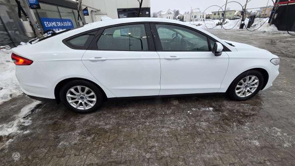 White Ford Mondeo 2020 in Kaunas, with an engine capacity of 2.00 L and mileage of 132 thousand km for 9200 €, photo 4 on AUTOMOTO.COM.LV