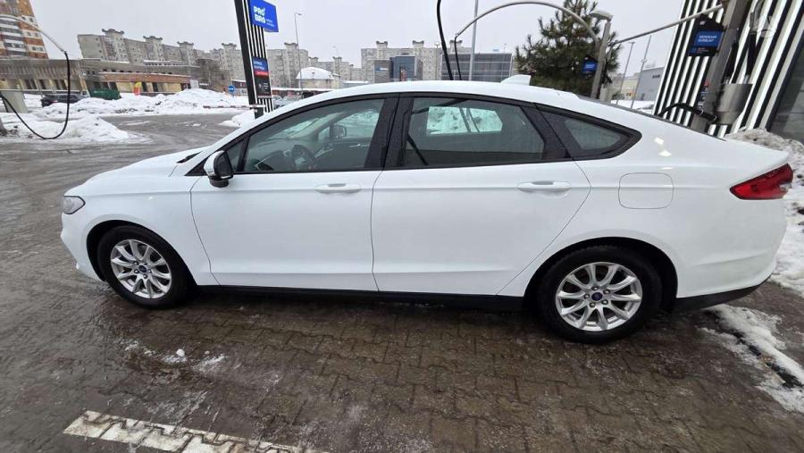 White Ford Mondeo 2020 in Kaunas, with an engine capacity of 2.00 L and mileage of 132 thousand km for 9200 €, photo 7 on AUTOMOTO.COM.LV