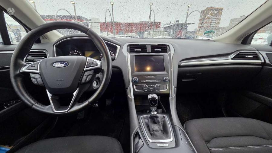 White Ford Mondeo 2020 in Kaunas, with an engine capacity of 2.00 L and mileage of 132 thousand km for 9200 €, photo 8 on AUTOMOTO.COM.LV