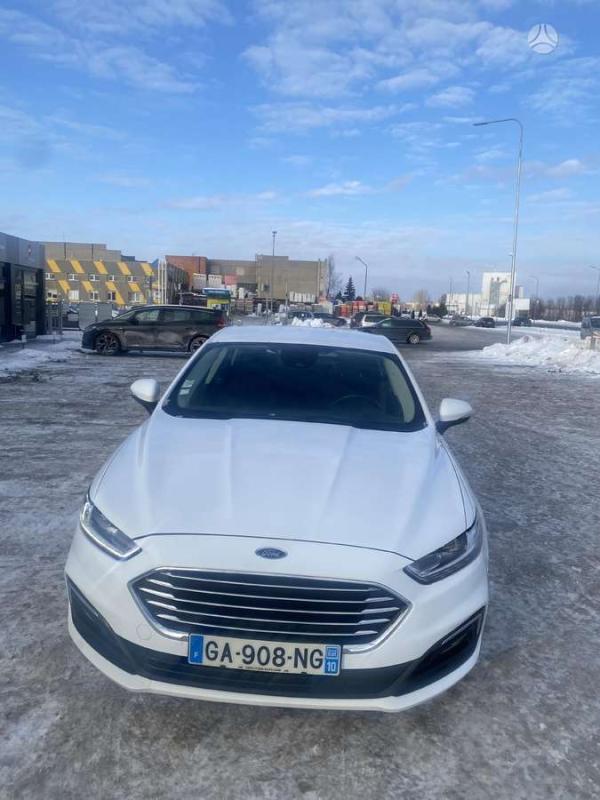 Balts Ford Mondeo 2021 Tauragė, ar dzinēja tilpumu 2.00 L un nobraukumu 315 tūkst. km par 10900 €, foto 2 vietnē AUTOMOTO.COM.LV