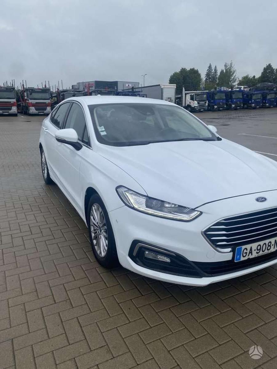 Balts Ford Mondeo 2021 Tauragė, ar dzinēja tilpumu 2.00 L un nobraukumu 326 tūkst. km par 8999 €, foto 1 vietnē AUTOMOTO.COM.LV