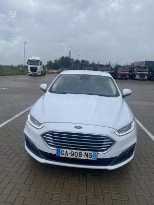 Balts Ford Mondeo 2021 Tauragė, ar dzinēja tilpumu 2.00 L un nobraukumu 326 tūkst. km par 8999 €, foto 3 vietnē AUTOMOTO.COM.LV