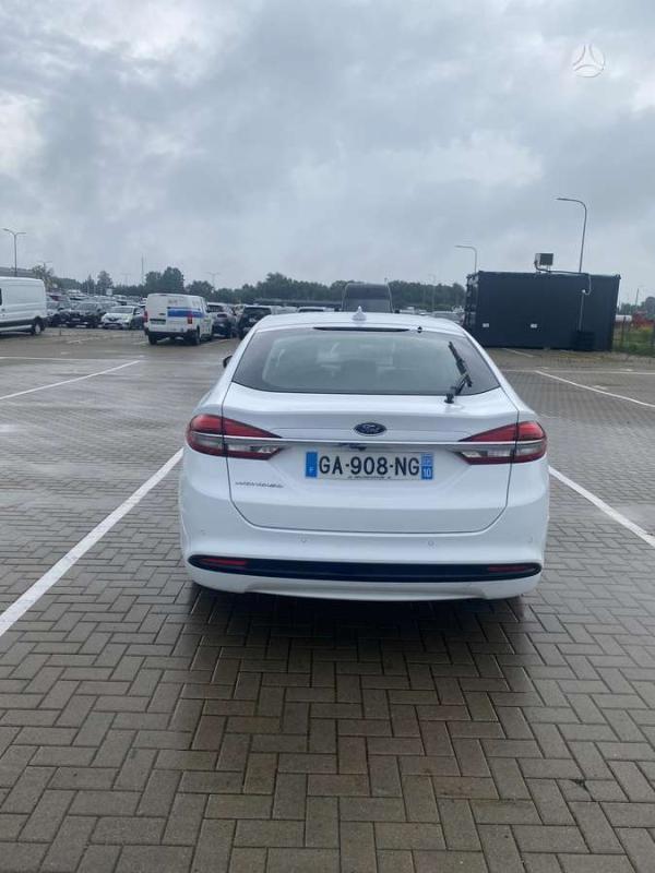 Balts Ford Mondeo 2021 Tauragė, ar dzinēja tilpumu 2.00 L un nobraukumu 326 tūkst. km par 8999 €, foto 4 vietnē AUTOMOTO.COM.LV