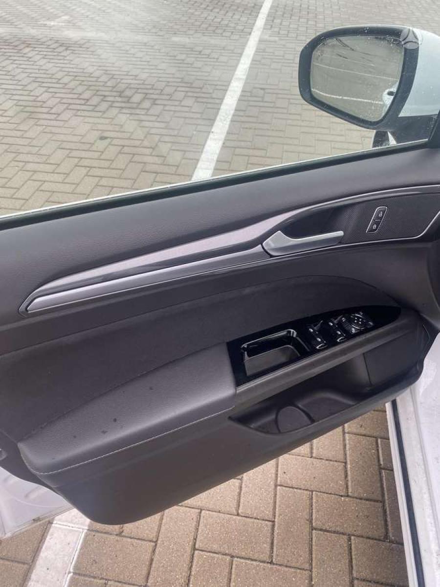 Balts Ford Mondeo 2021 Tauragė, ar dzinēja tilpumu 2.00 L un nobraukumu 326 tūkst. km par 8999 €, foto 13 vietnē AUTOMOTO.COM.LV