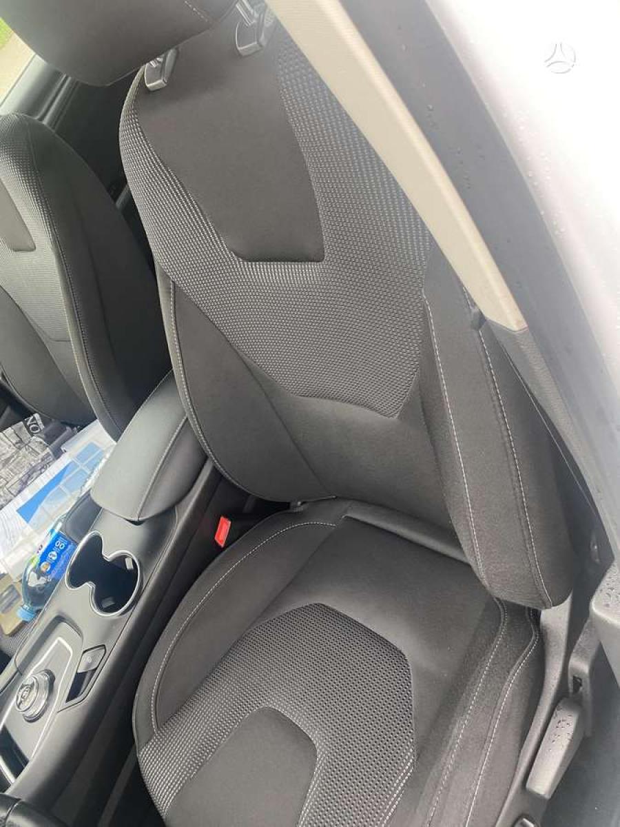 Balts Ford Mondeo 2021 Tauragė, ar dzinēja tilpumu 2.00 L un nobraukumu 326 tūkst. km par 8999 €, foto 14 vietnē AUTOMOTO.COM.LV