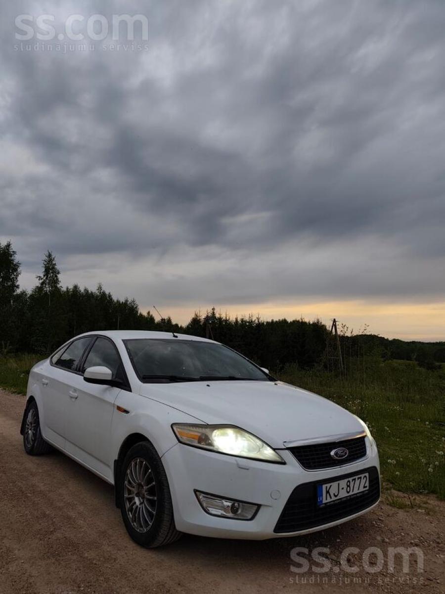 Balts Ford Mondeo 2008 Rēzekne, ar dzinēja tilpumu 2.00 L un nobraukumu 269 tūkst. km par 2250 €, foto 3 vietnē AUTOMOTO.COM.LV