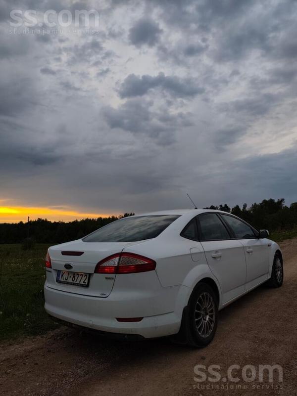 White Ford Mondeo 2008 in Rezekne, with an engine capacity of 2.00 L and mileage of 269 thousand km for 2250 €, photo 3 on AUTOMOTO.COM.LV