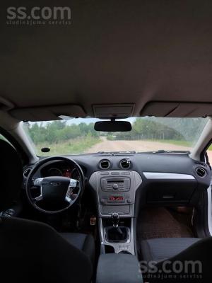 Balts Ford Mondeo 2008 Rēzekne, ar dzinēja tilpumu 2.00 L un nobraukumu 269 tūkst. km par 2250 €, foto 5 vietnē AUTOMOTO.COM.LV