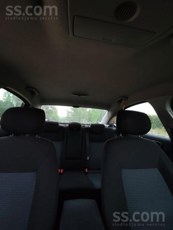 White Ford Mondeo 2008 in Rezekne, with an engine capacity of 2.00 L and mileage of 269 thousand km for 2250 €, photo 5 on AUTOMOTO.COM.LV