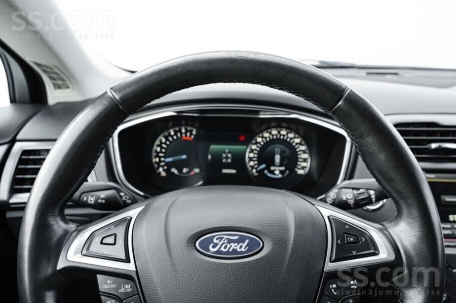Balts Ford Mondeo 2015 Rīga, ar dzinēja tilpumu 2.00 L un nobraukumu 246 tūkst. km par 7950 €, foto 11 vietnē AUTOMOTO.COM.LV