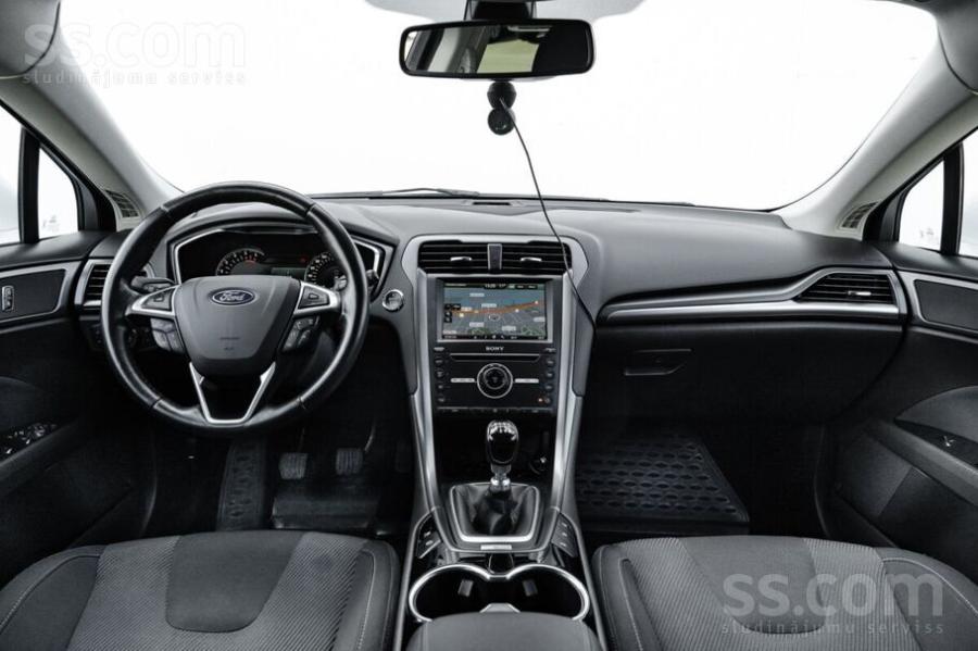 Balts Ford Mondeo 2015 Rīga, ar dzinēja tilpumu 2.00 L un nobraukumu 246 tūkst. km par 7950 €, foto 20 vietnē AUTOMOTO.COM.LV