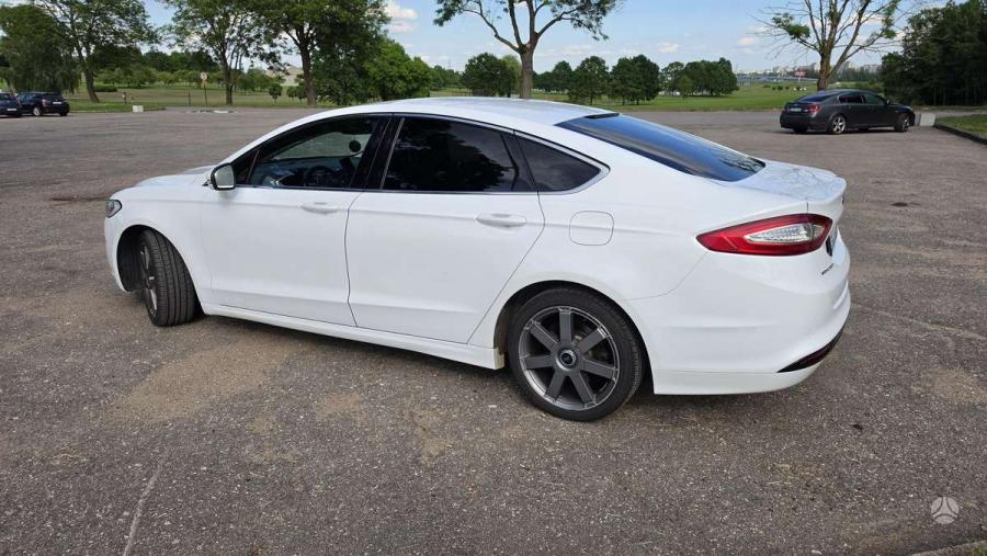 White Ford Mondeo 2015 in Kaunas, with an engine capacity of 1.50 L and mileage of 216 thousand km for 8000 €, photo 1 on AUTOMOTO.COM.LV