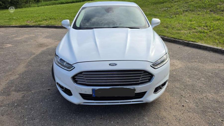 White Ford Mondeo 2015 in Kaunas, with an engine capacity of 1.50 L and mileage of 216 thousand km for 8000 €, photo 4 on AUTOMOTO.COM.LV