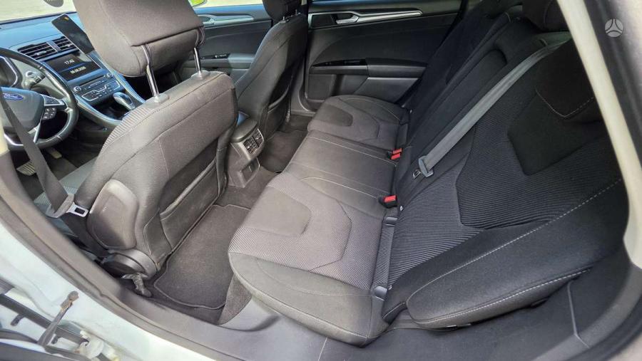 White Ford Mondeo 2015 in Kaunas, with an engine capacity of 1.50 L and mileage of 216 thousand km for 8000 €, photo 8 on AUTOMOTO.COM.LV