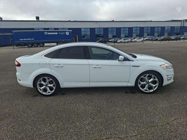 White Ford Mondeo 2015 in Kaunas, with an engine capacity of 1.56 L and mileage of 300 thousand km for 5000 €, photo 6 on AUTOMOTO.COM.LV
