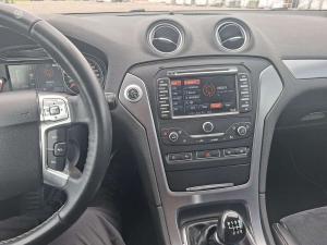 White Ford Mondeo 2015 in Kaunas, with an engine capacity of 1.56 L and mileage of 300 thousand km for 5000 €, photo 13 on AUTOMOTO.COM.LV