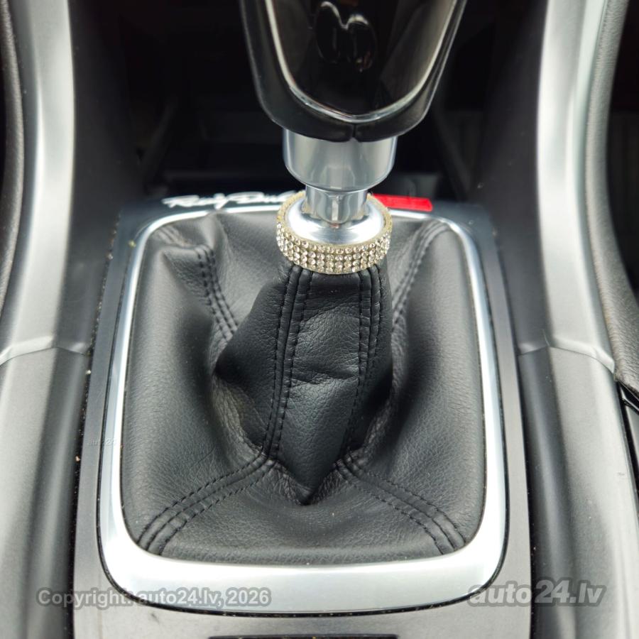 Balts Ford Mondeo 2016 Kohtla-Jerve, ar dzinēja tilpumu 2.00 L un nobraukumu 175 tūkst. km par 8900 €, foto 14 vietnē AUTOMOTO.COM.LV