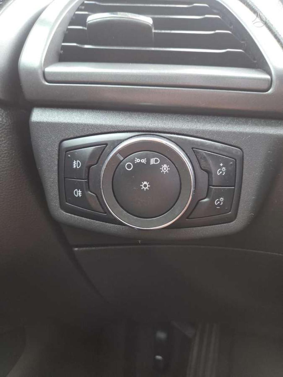 White Ford Mondeo 2016 in Alytus, with an engine capacity of 2.00 L and mileage of 247 thousand km for 5249 €, photo 17 on AUTOMOTO.COM.LV