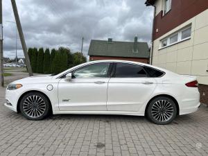 White Ford Mondeo 2017 in Kretinga, with an engine capacity of 2.00 L and mileage of 159 thousand km for 12499 €, photo 7 on AUTOMOTO.COM.LV