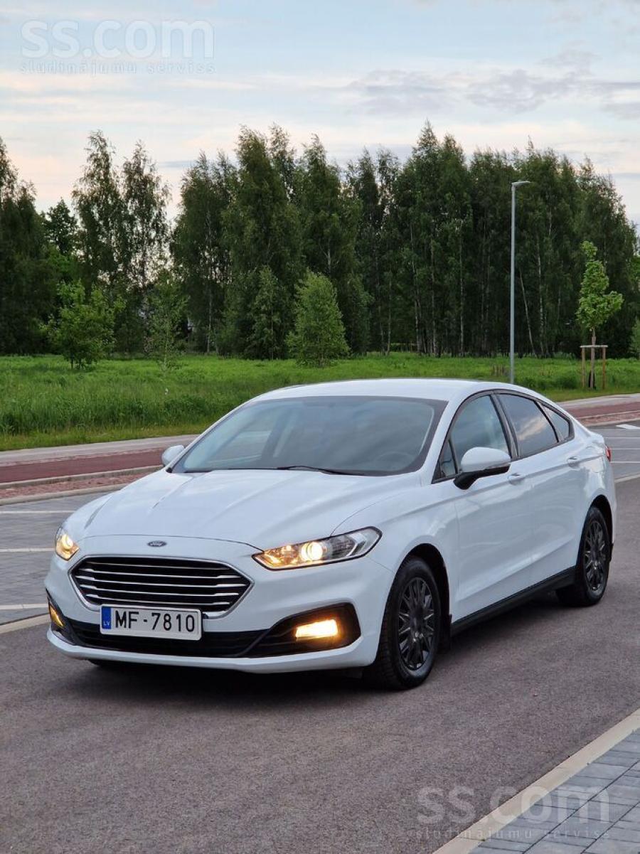 Balts Ford Mondeo 2019 Jelgava, ar dzinēja tilpumu 2.00 L un nobraukumu 159 tūkst. km par 8500 €, foto 1 vietnē AUTOMOTO.COM.LV