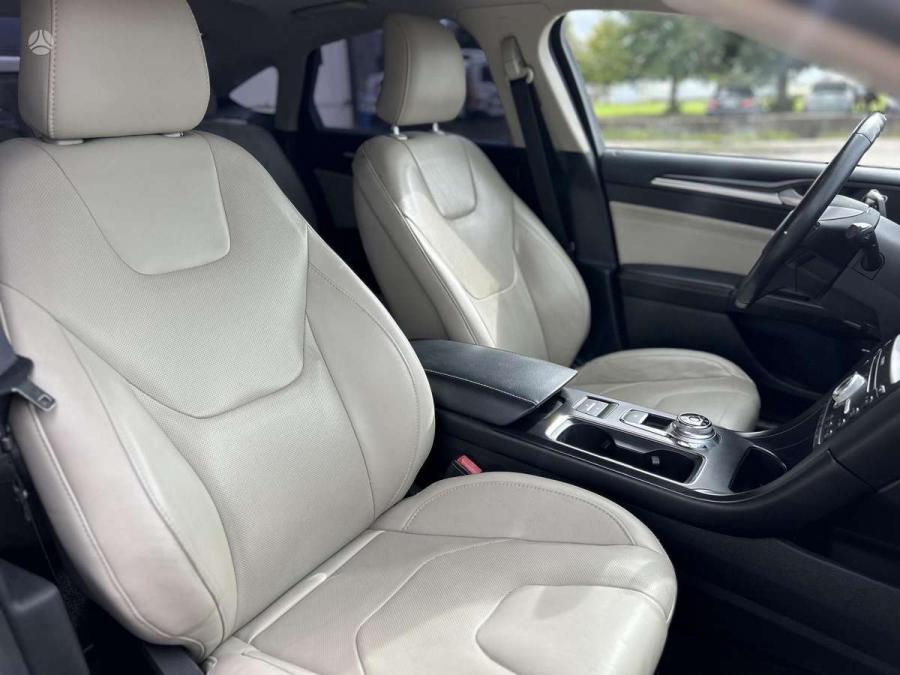White Ford Mondeo 2020 in Kretinga, with an engine capacity of 2.00 L and mileage of 159 thousand km for 12499 €, photo 11 on AUTOMOTO.COM.LV