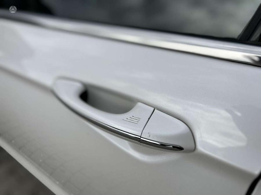 White Ford Mondeo 2020 in Kretinga, with an engine capacity of 2.00 L and mileage of 159 thousand km for 12499 €, photo 24 on AUTOMOTO.COM.LV