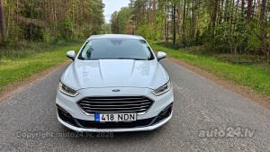 White Ford Mondeo 2022 in Tallinn, with an engine capacity of 2.00 L and mileage of 75 thousand km for 19590 €, photo 4 on AUTOMOTO.COM.LV